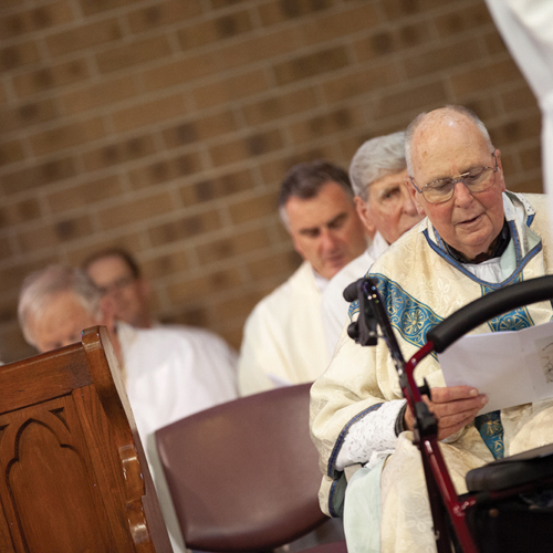 Fr Doug celebrates 60 years as a priest – Catholic Diocese of Wollongong